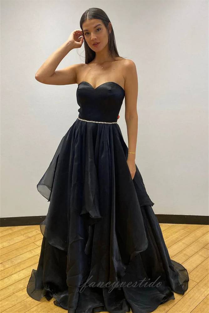 Elegant Sweetheart Black Layered Prom Dress – FancyVestido